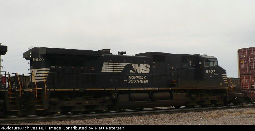 NS 9923